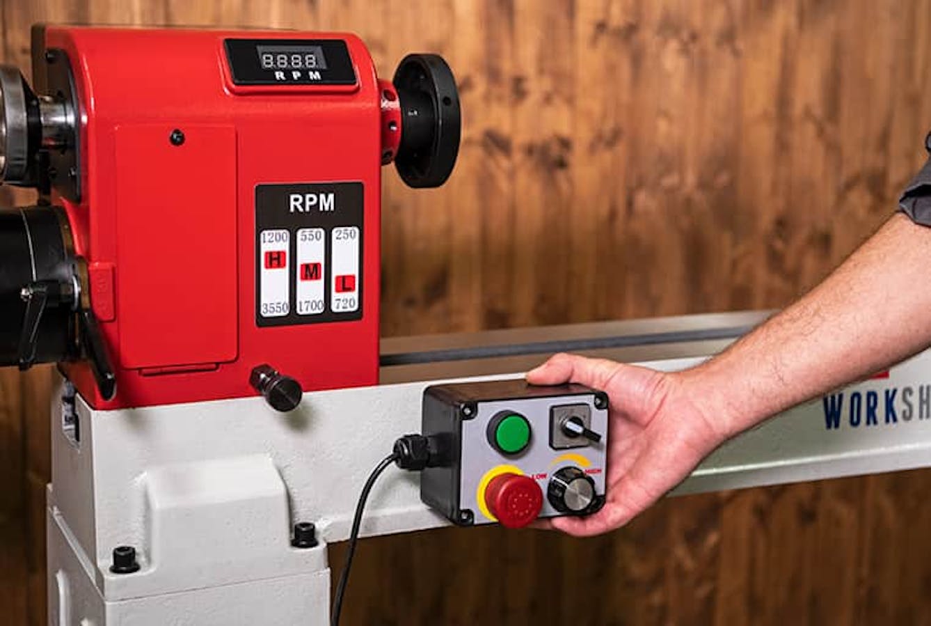 Axminster Workshop AW368WL Woodturning Lathe - 230V | Axminster Tools