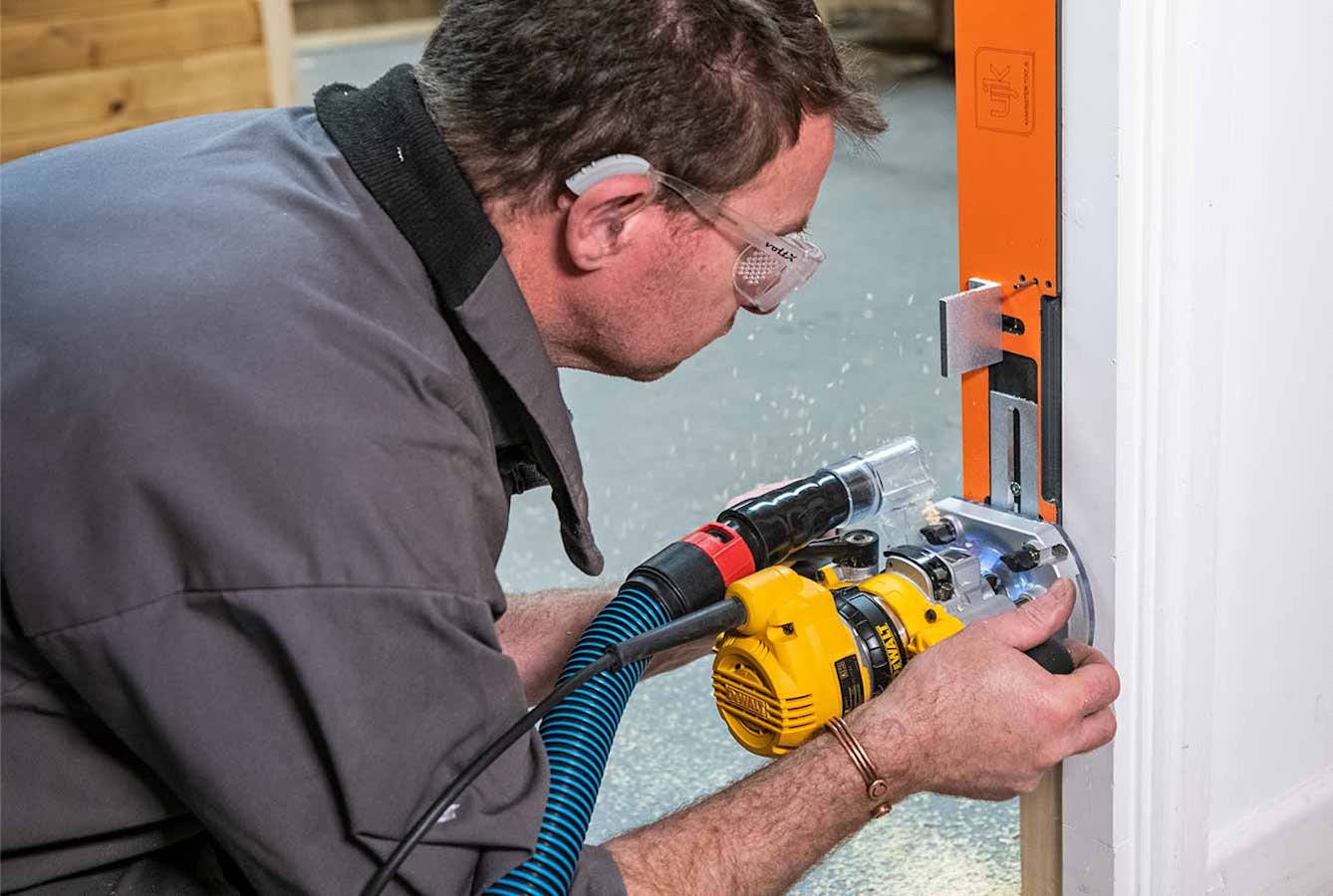 UJK Full Length Adjustable Hinge Jig | Axminster Tools
