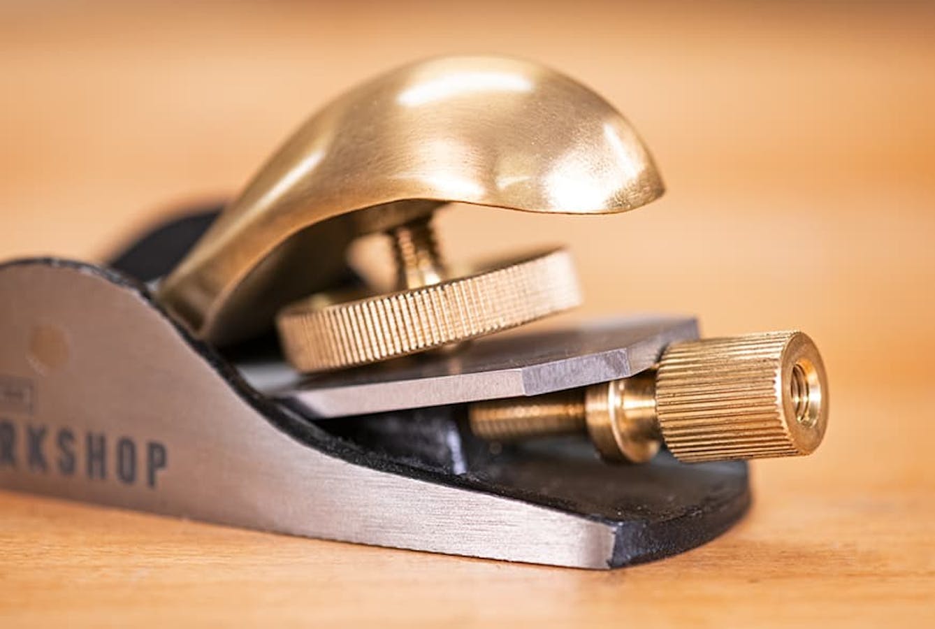 Axminster Workshop 102 Apron Plane | Axminster Tools